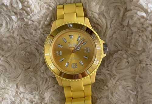 Часы желтые ICE watch