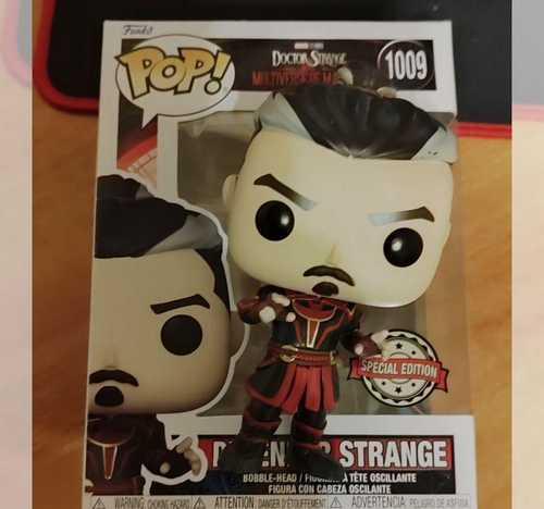 Funko POP Multiverse of Madness: Defender Strange