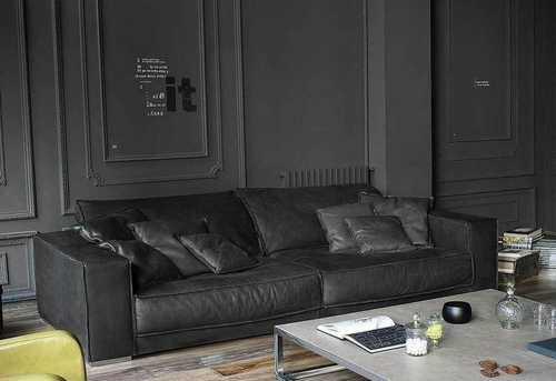 Комфортный дизайнерский диван