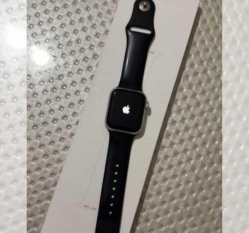 Смарт часы apple watch se 40 мм