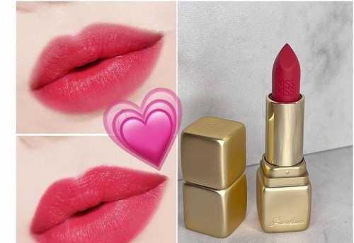 Guerlain помада матовая Daring Pink