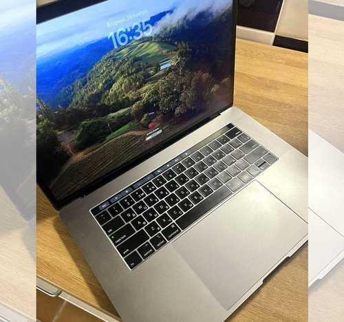 MacBook Pro 15 (2019), 512 ГБ, Core i9, 2.3 ГГц, RAM 16 ГБ, AMD Radeon Pro 560X 4 ГБ