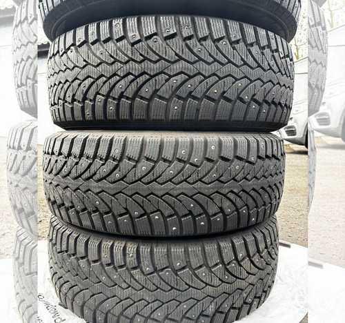 Pirelli Formula Ice 215/60 R16 99T