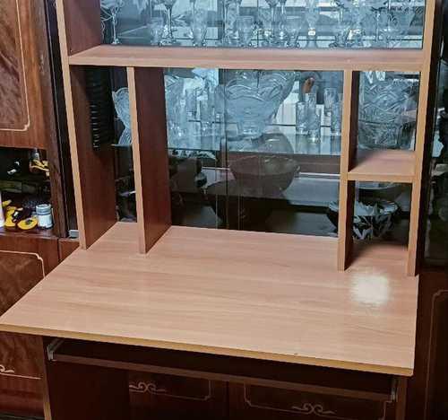 Небольшой компьютерный стол бу