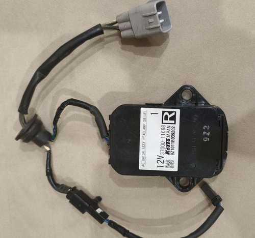 Корректор правой фары mazda 6gh 37000-11668