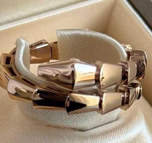 Bulgari serpenti кольцо золотое