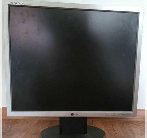 Монитор LG flatron L1950SQ