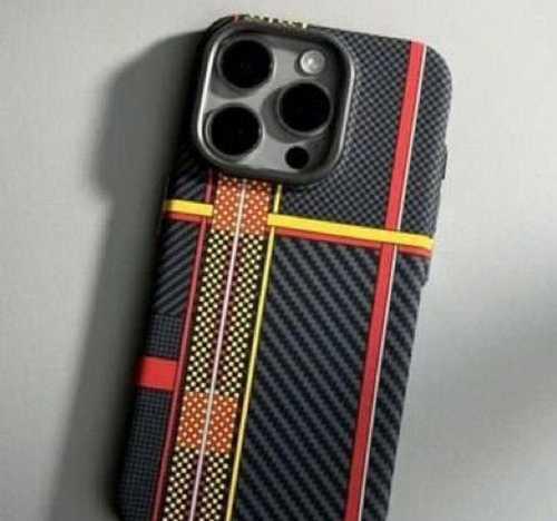Чехол на iPhone 13