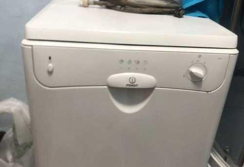 Посудомоечная машина Indesit D61