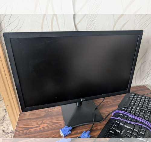 Монитор LG 22MK400A