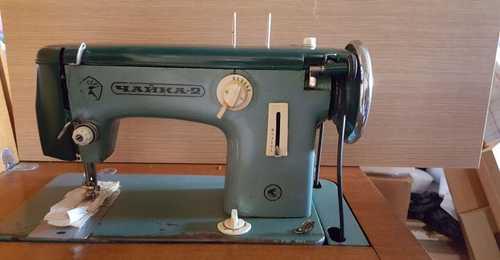 Швейная машина Чайка-2