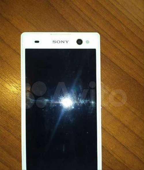 Телефон Sony Xperia C3
