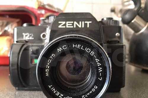 Фотоаппарат зеркальный,пленочный Зенит 122