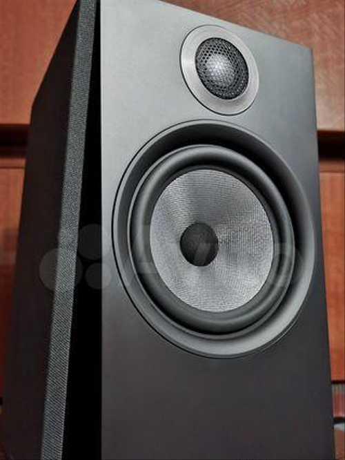 Bowers & Wilkins 606