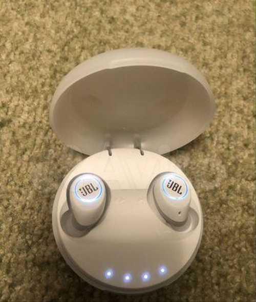 Беспроводные наушники JBL Free