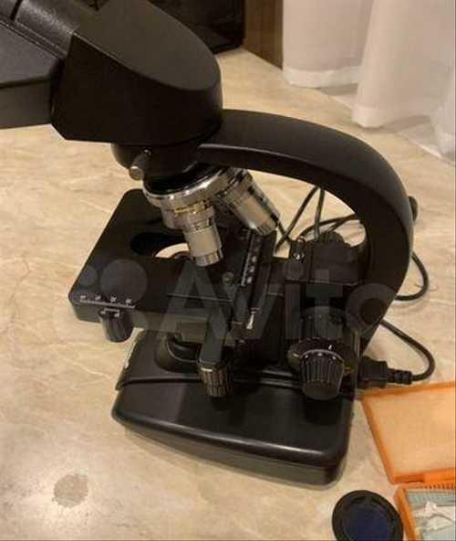Микроскоп Levenhuk 625