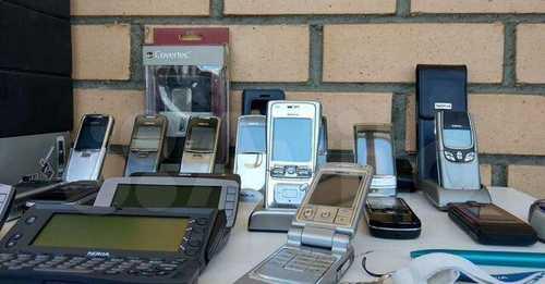 Коллекция раритетных телефонов Nokia