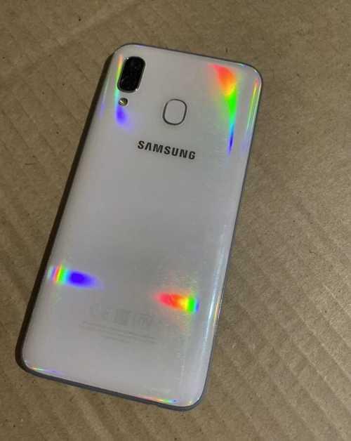 Телефон Samsung galaxy a40