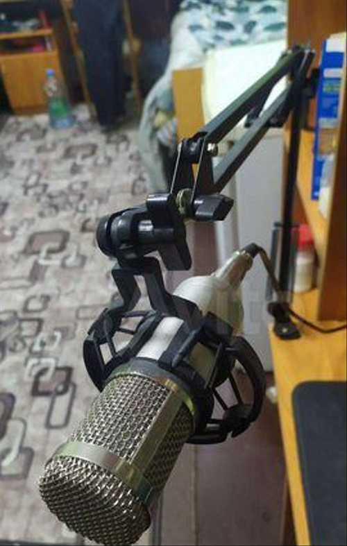 Студийный микрофон BM800