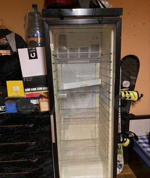Холодильник Helkama 380 л