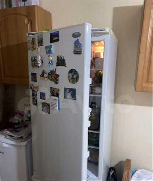 Холодильник бу небольшой белый двухкамерный