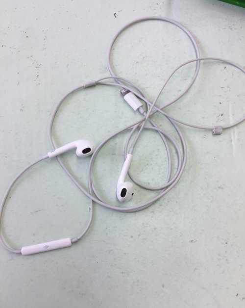 Наушники earpods