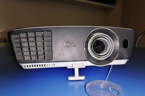 Продам короткофокусный проектор Benq W770ST