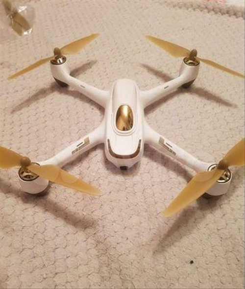 Квадрокоптер hubsan H501S