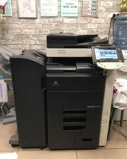 Konica Minolta bizhub C452 с финешером