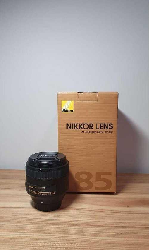 Объектив Nikon 85 mm f/1.8G