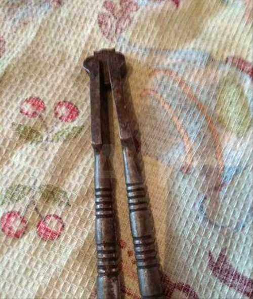 Щипцы для орехов