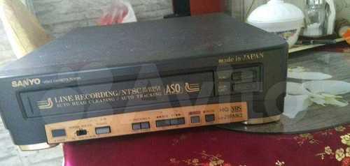 Кассетный проигрыватель sanyo