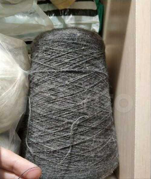 Нитки шерстяные