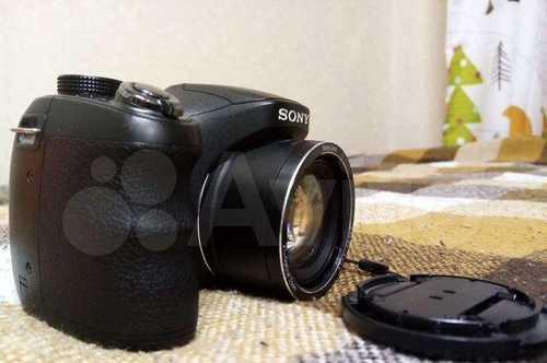 Цифровая компактная фотокамера DSC-H100