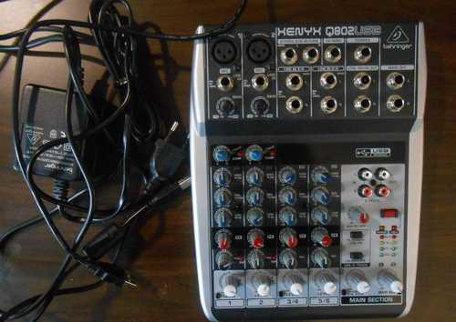 Микшер behringer xenyx Q802USB