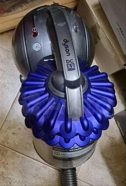 Пылесос dyson dc52 cinetic musclehead parquet