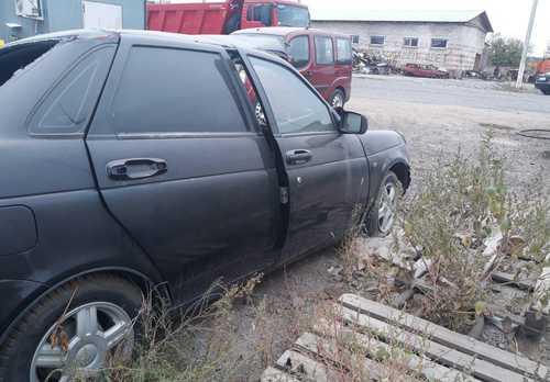Лада 2170 Приора на запчасти