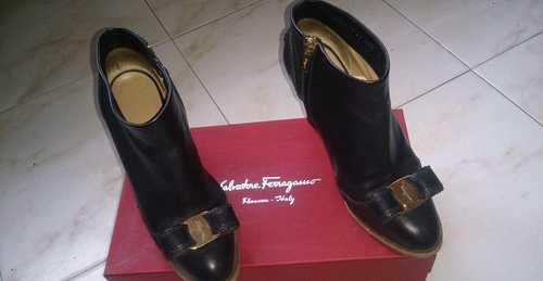 Туфли женские Sissi Salvatore Ferragammo