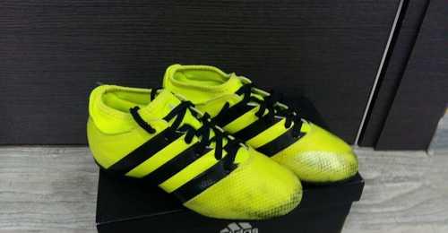Бутсы футбольные adidas