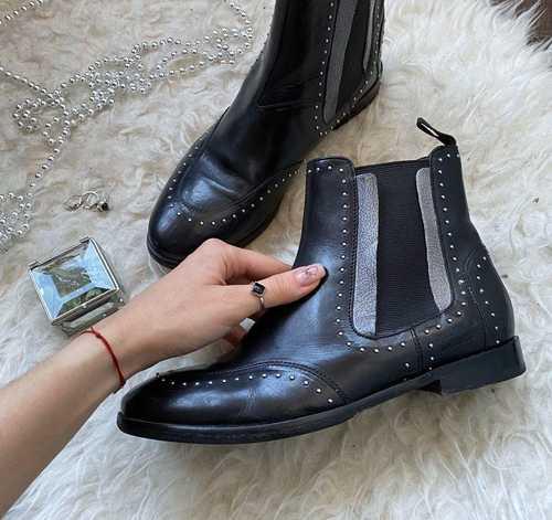 Осенние кожаные сапоги челси