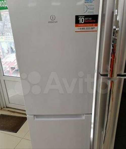 Холодильник Indesit DS316W на гарантии(юность)