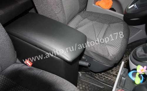 Подлокотник для Volkswagen T5, вариант 2