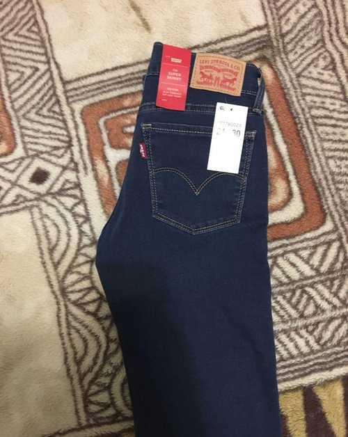 Джинсы Levis