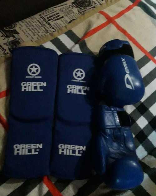 Боксерские перчатки, накладки