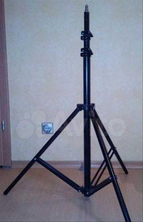 Штатив трехножный UFO L806 Tripod (h-2500)