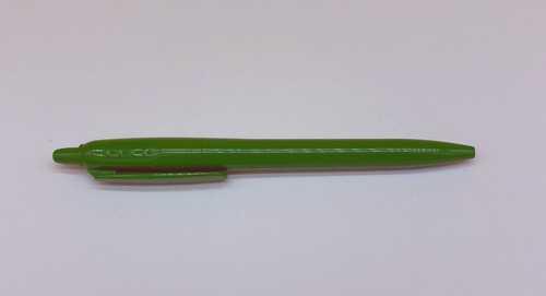 Шариковая ручка автоматическая зеленая глянцевая