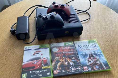 Xbox 360, 2 пульта + диски в подарок