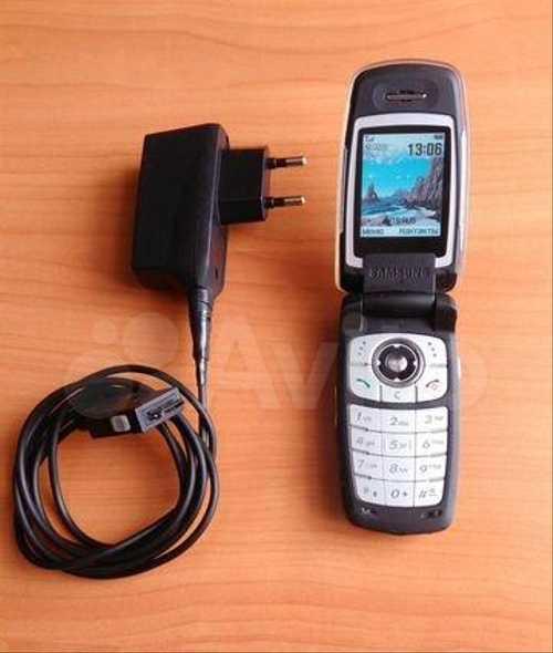 Мобильный телефон Samsung SGH-E760