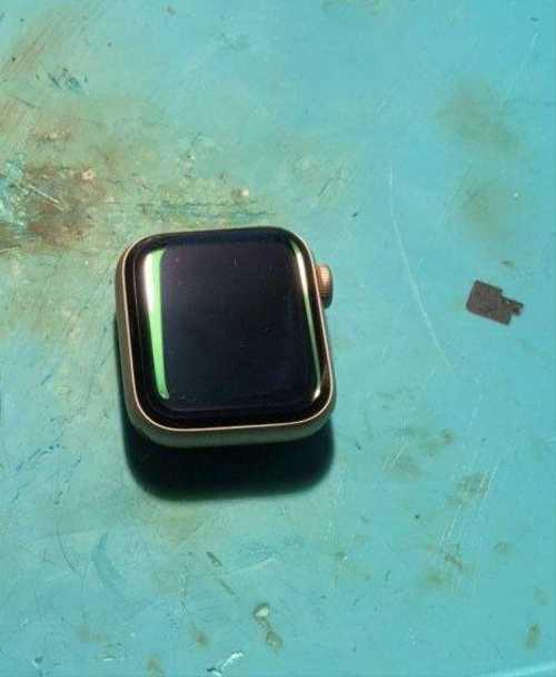 Экран на Apple Watch 5 40mm