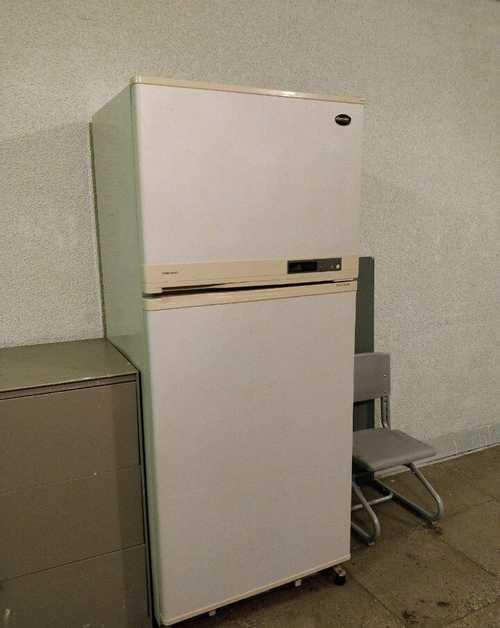 Холодильник Daewoo FR-490
